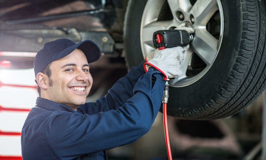 How to Stay Safe While Working on Cars in the Garage - Pop Polling