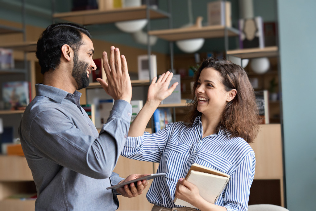 Teamwork in Workplace: Helping Employees Work in Harmony - Pop Polling